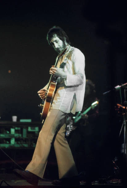 FOOTBALL PETER TOWNSHEND English Guitarist Composer And Singer 1970 Old ...
