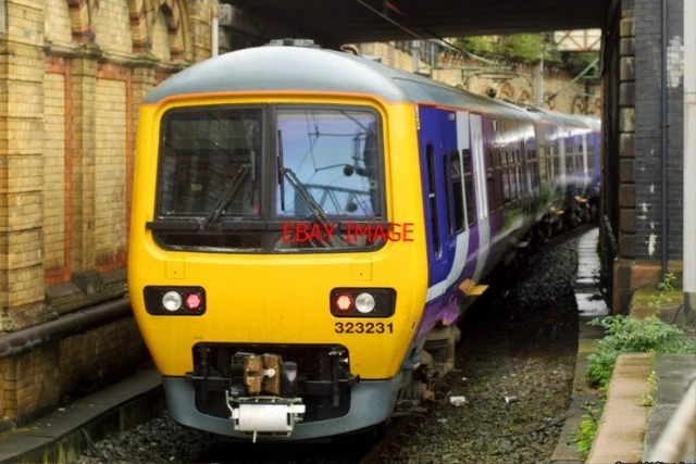 PHOTO CLASS 323 Emu 323231 At Crewe On 29/09/10 £2.00 - PicClick UK
