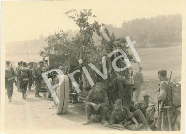 FOTO WKII 97.JÄGER-DIV. Spielhahnfeder Vormarsch Geschütz Beute ...