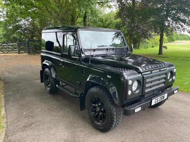 1999 LAND ROVER Defender 90 Manual PANEL VAN DIESEL Manual £19,995.00 ...