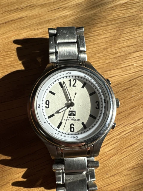 VINTAGE NG RADIO Controlled Wave Zoom Technology Watch £5.00 - PicClick UK
