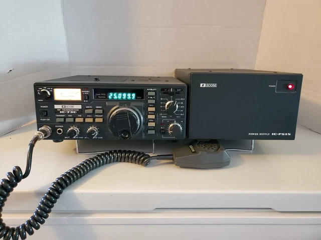ICOM IC-730, IC-P515 Power Supply, Mic, Filter, SWR/Power meter ...