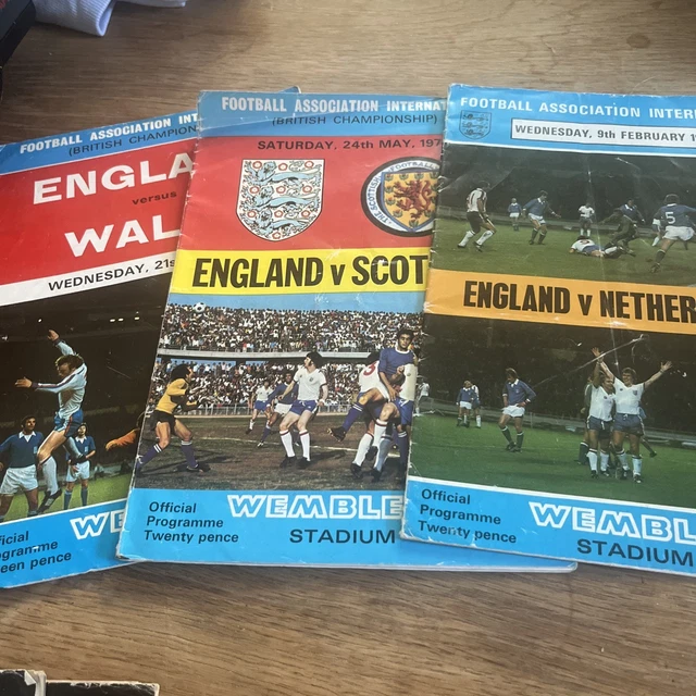 OFFICIAL VINTAGE ENGLAND Football Programmes £11.87 - PicClick UK