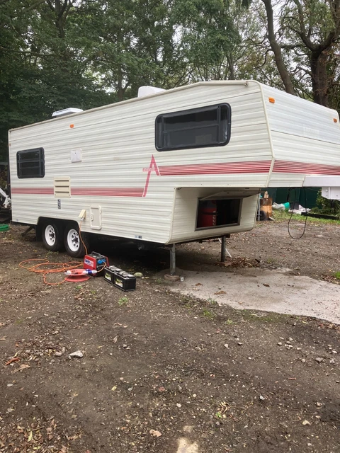 AMERICAN ADVENTURE 5TH WHEEL CARAVAN 4 Berth £3,750.00 - PicClick UK