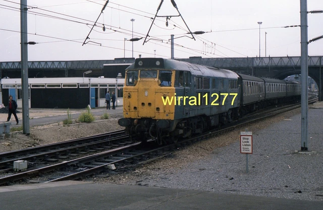 ORIGINAL RAILWAY PHOTOGRAPHIC negative Class 31 31215 at Bedford £3.25 ...