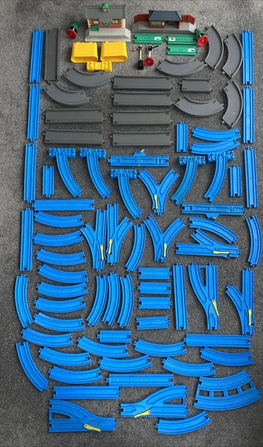 TOMY TRACKMASTER THOMAS The Tank Engine Blue Track Job Lot 90 Pieces ...