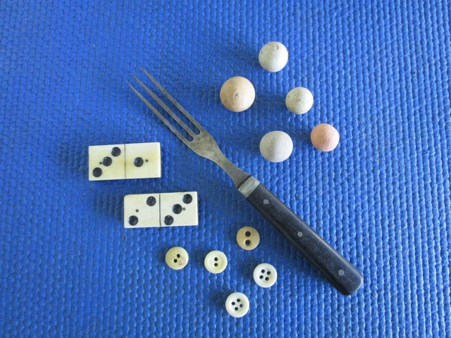 ANTIQUE CIVIL WAR Era Soldier's Camp Items; Fork, Dominoes, Marbles ...
