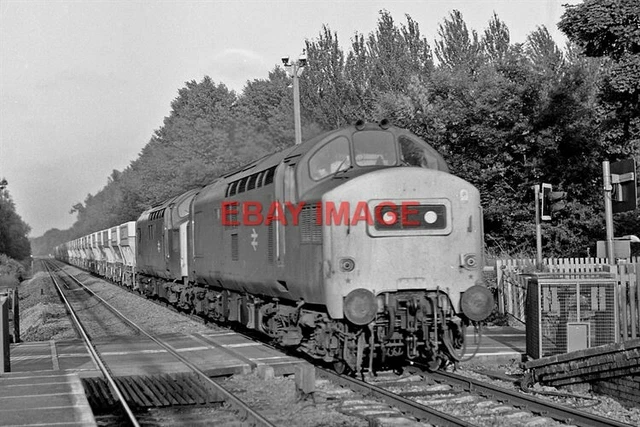 PHOTO 2 Class 37 Passing Over Midgham Level Crossing £2.80 - PicClick UK
