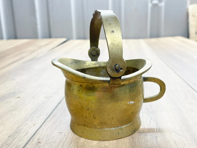 ANTIQUE SALEMAN SAMPLE / Apprentice Made Brass Miniature Coal Bucket ...