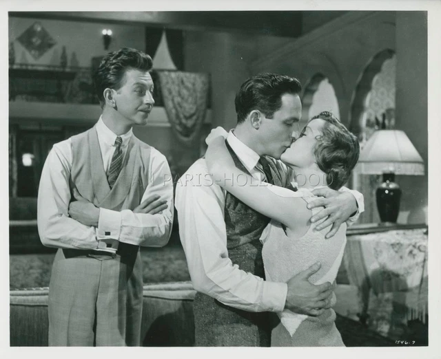 GENE KELLY DEBBIE Reynolds Singin' In The Rain 1952 Photo Original #22 ...