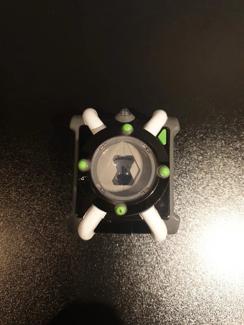 BEN 10 ULTIMATE OMNITRIX DELUXE FX WATCH lights sounds TOY BANDAI alien ...