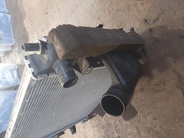 JAGUAR XF MK1 X250 2011 AIR CONDITIONING CONDENSER RADIATOR 8X23-19C600 ...