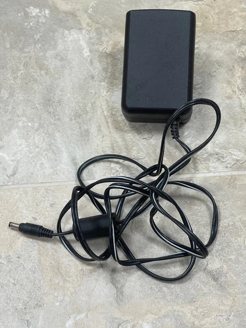 GENUINE DELTA ELECTRONICS AC Adapter Model: ADP-36XB Output: 24V ...