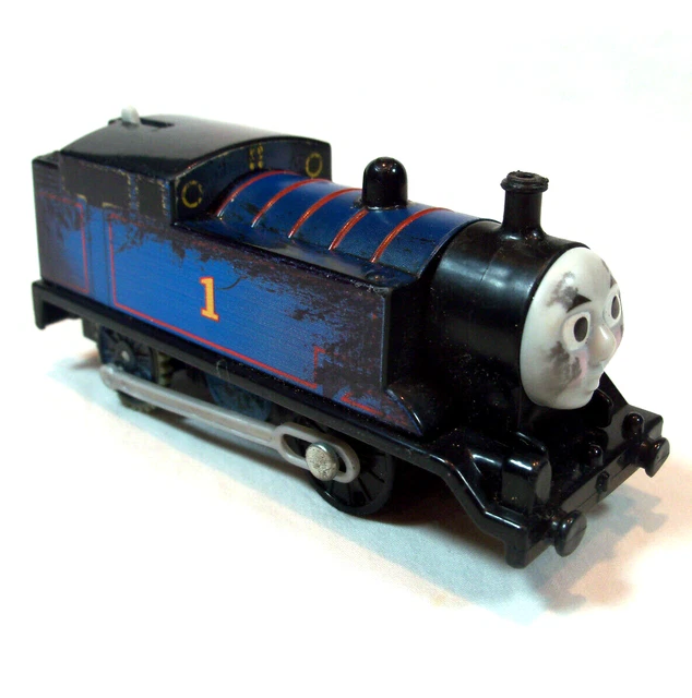 THOMAS THE TRAIN Dirty Motorized Tank Engine Trackmaster Blue Black ...