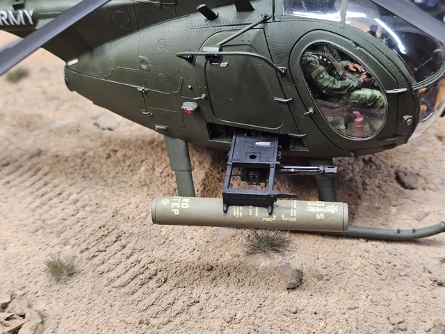 1:35 KITTY HAWK AH-6J/MH-6J Little Bird Gebaut Limited 1/35 mit 2 ...