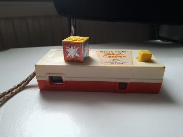 VINTAGE FISHER PRICE Pocket Toy Camera Trip to the Zoo vintage 1970s ...
