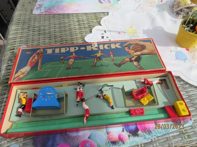 TIPP KICK - alt West Germany mit Zähl - Uhr aus Blech gebraucht mit ...