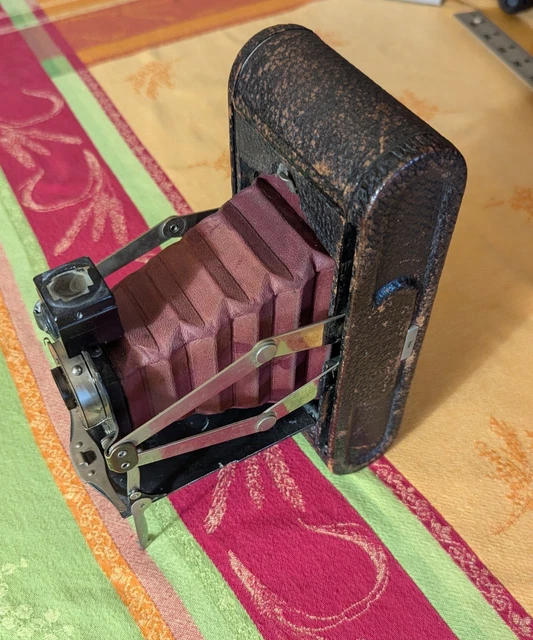 ANTIQUE 1909 NO1A Folding Model D Kodak Maroon Bellows/Wood Frame ...