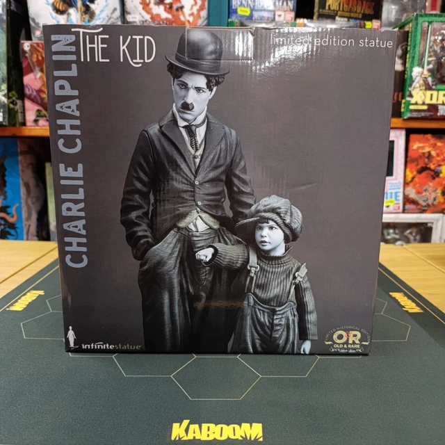 STATUA CHARLIE CHAPLIN The Kid Infinite Statue Limited EUR 2.850,00 ...