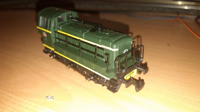 JOUEF SNCF C 61004 Locotracteur Diesel H0 - Vert (8503) EUR 60,00 ...