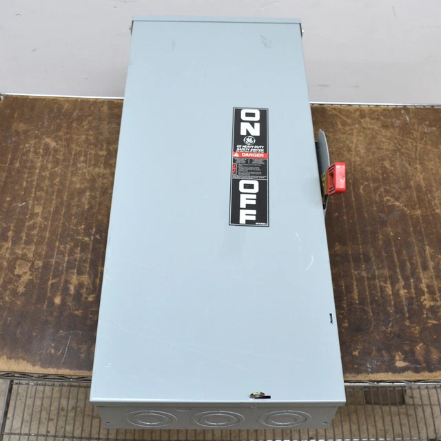 GE THN3364R 200 Amp 600 Volt Safety Switch Disconnect 10 200A 600V 3P ...