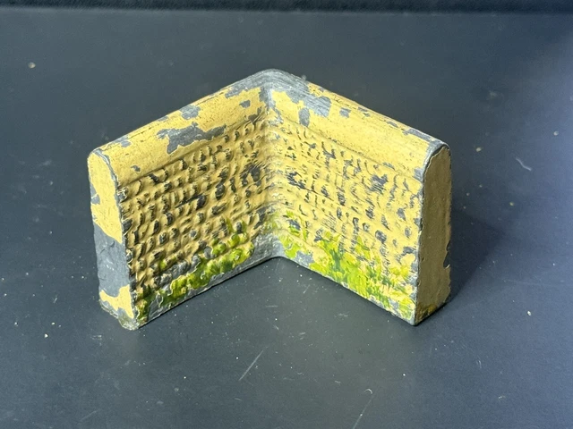 VINTAGE AND RARE Britains Stone Wall Corner Block (Postage Combined ...