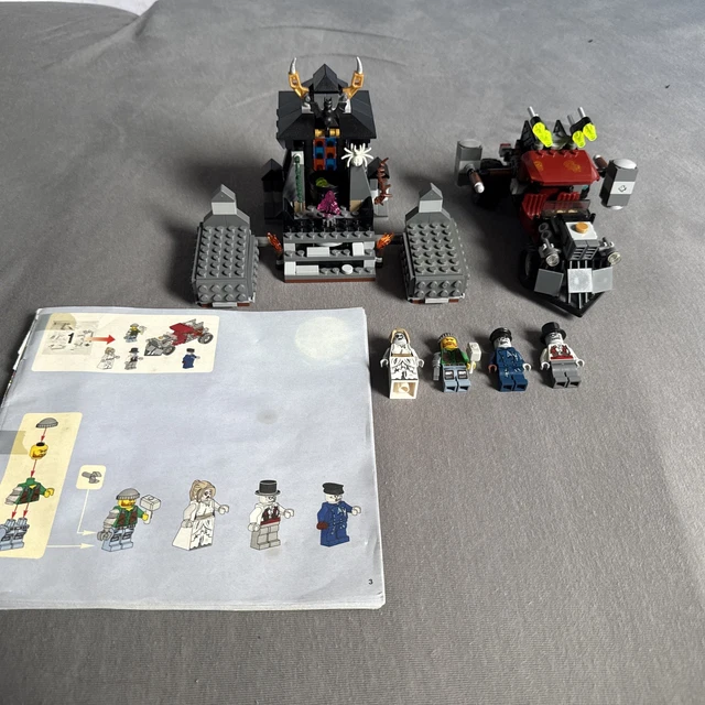 LEGO MONSTER FIGHTERS: Grabstätte der Zombies (9465) EUR 175,00 ...