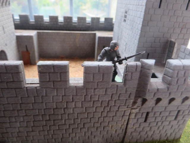 MINI ART ASSEMBLED Castle 1/72 / 25mm Medieval £18.00 - PicClick UK