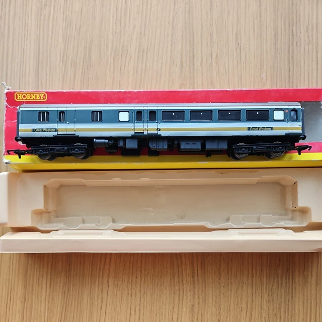 HORNBY R4240 FIRST Great Western Livery Mark 2D Brake End Coach Boxed £ ...