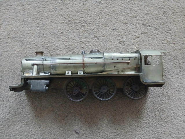 SCRATCH BUILT,KIT BUILT? large scale model locomotive body & chassis ...