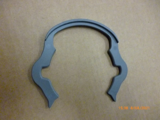 VW GROUP TURBO / Intercooler Boost Pipe Retaining Clip 04E145853E EUR ...