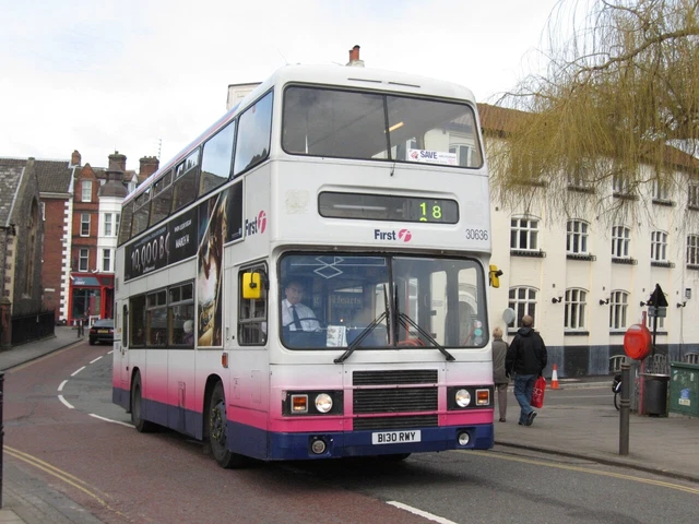 FIRST EASTERN COUNTIES 30636 B130RWY 6x4 Quality Bus Photo EUR 2,13 ...