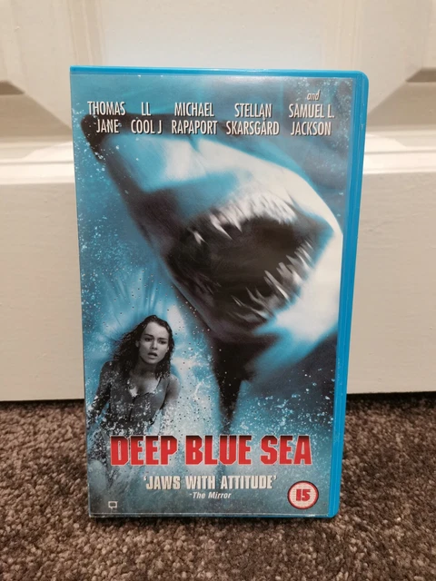 DEEP BLUE SEA (1999) VHS Cert 15 105 min Action Adventure Horror Sci-Fi ...