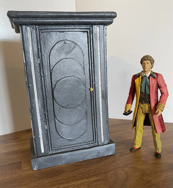 DOCTOR WHO CUSTOM Rani’s TARDIS in scale with character options figures ...