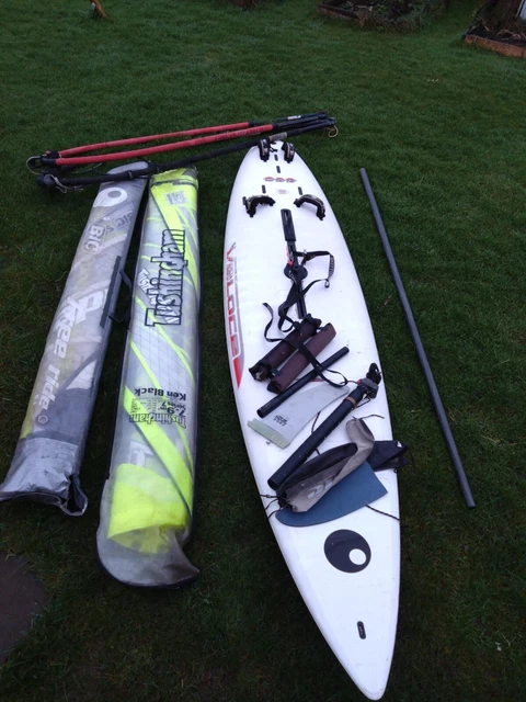 BIC VELOCE 328 Windsurf Board, 2 Sails (6.1m Freeride/7.9m Tushingham ...