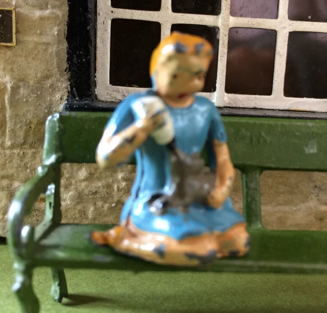 VINTAGE CRESCENT POST war farm issue : girl with lamb £7.00 - PicClick UK