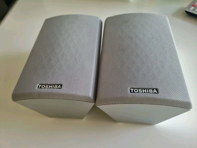TOSHIBA SS-V18 BOOKSHELF Speakers Pair With Original Box & Cables £28. ...