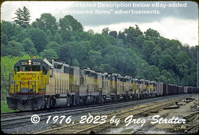 UNION PACIFIC GP38-2 #2036 mène 6 unités "B" à Albina Yd à Portland, OR ...