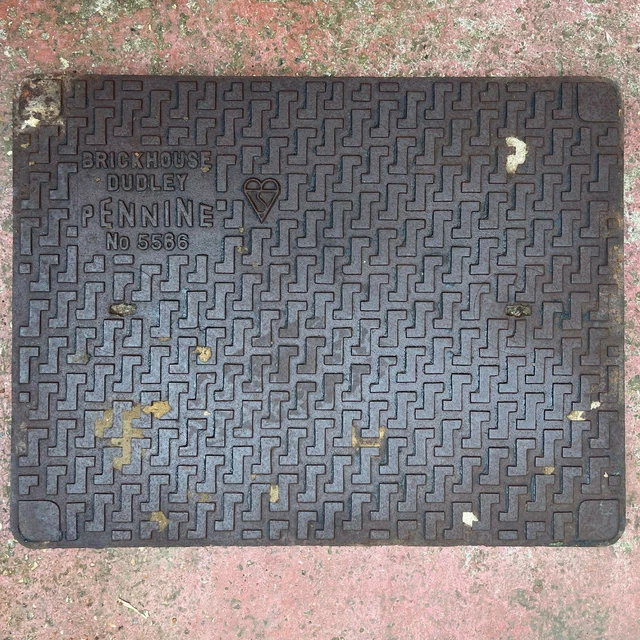 VERY HEAVY CAST Iron Manhole Cover & Original Frame By Brickhouse ...