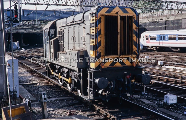 ORIGINAL RAILWAY SLIDE: Class 08 Diesel 0890 at Euston 1990 D-1687 £2. ...