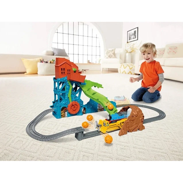 THOMAS THE TANK Engine Cave Collapse GDV43 Train Set & Grey Kids Coat ...