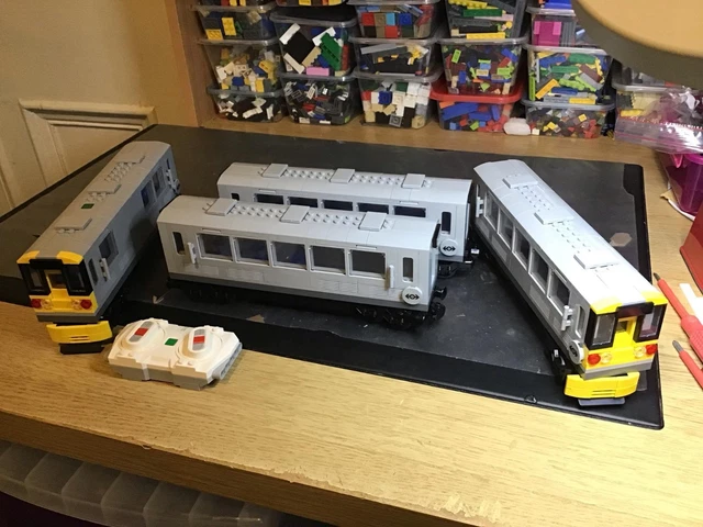 LEGO PASSENGER TRAIN MOC 4 car Suburban Multiple Unit with Power UP £ ...