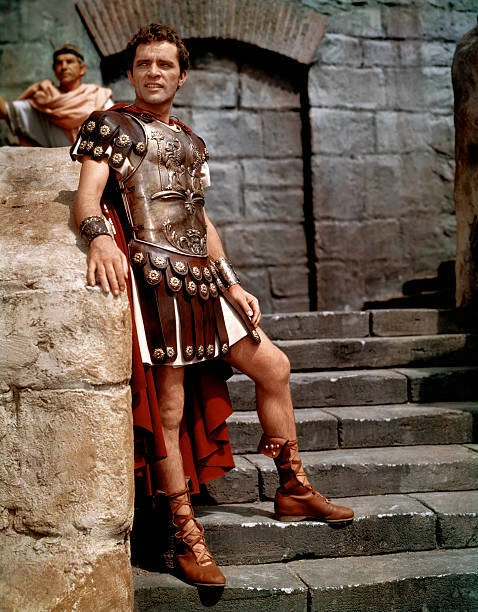 WELSH ACTOR RICHARD Burton in The Robe 1953 OLD MOVIE PHOTO EUR 5,67 ...