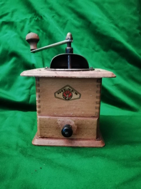 DIENES KAFFEEMÜHLE,HOLZ, PEDE, Stahl-Mahlwerk, Kurbel und Schublade EUR 15,00 - PicClick DE