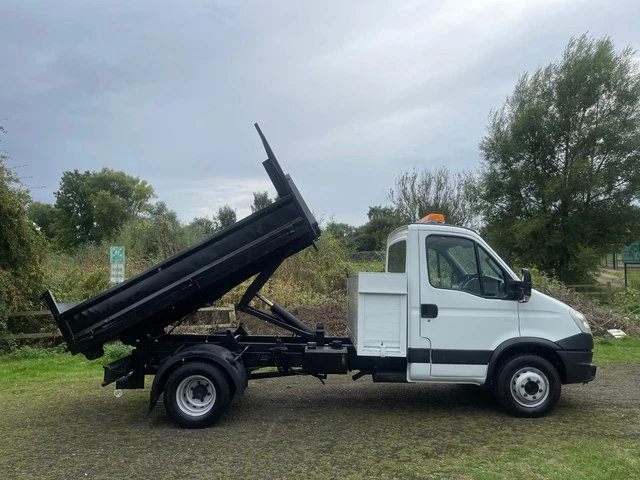 IVECO DAILY 70C17 Hook Loader Skip Loader Tipper Tool Box 1 Council ...