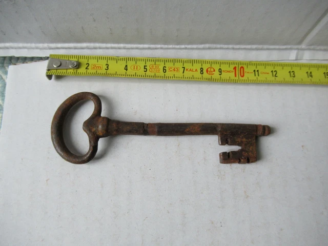 ANCIEN CLE CLEF Antique Old Key Alter Schlüssel Vecchia Chiave Llave ...