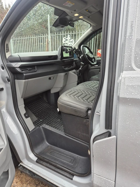 FORD TRANSIT CUSTOM 2024 £27,000.00 - PicClick UK