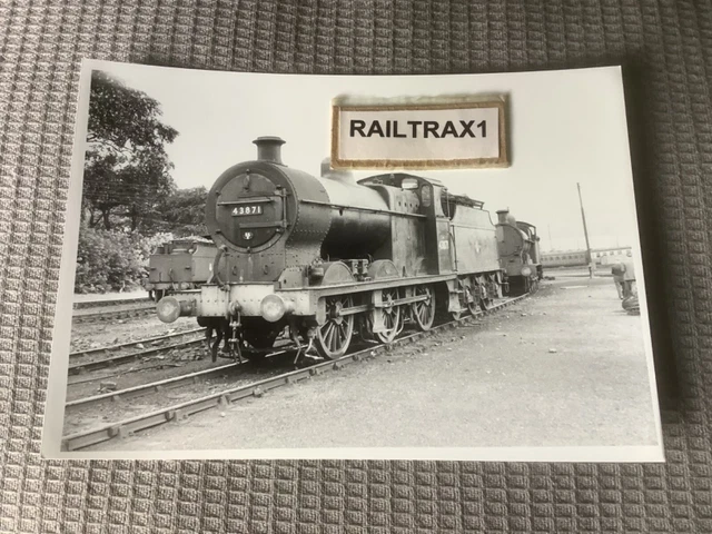 RAILWAY STEAM PHOTOGRAPH - 43871 + At Carnforth Shed - 24/8/1958. (4F ...