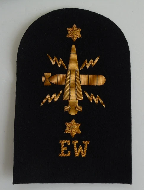 ROYAL NAVY LEADING Rate Electronic Warfare No1 Uniform Branch/Trade ...
