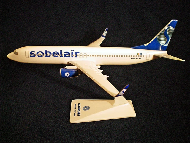SOBELAIR SCALE 1-200 model Boeing B737-800 Qualiflyer OO-VAC OO-VAS ...